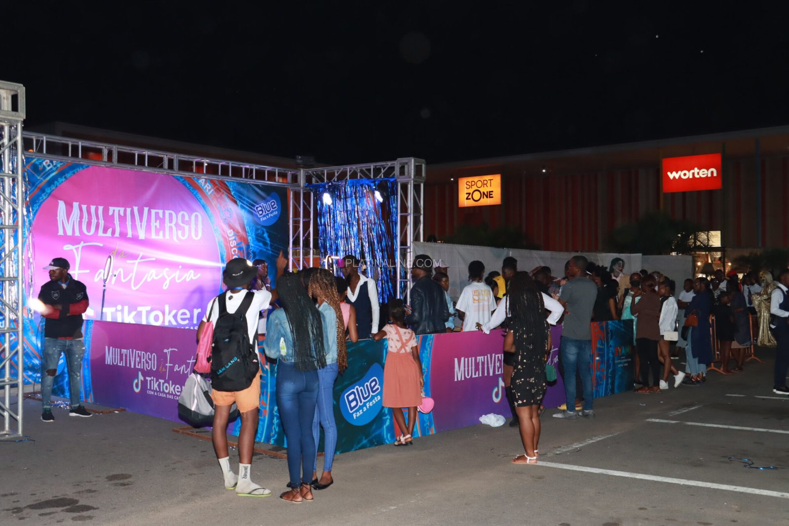 Comunidade TikTok realiza festa com a temática “Multiverso” da Fantasia ...